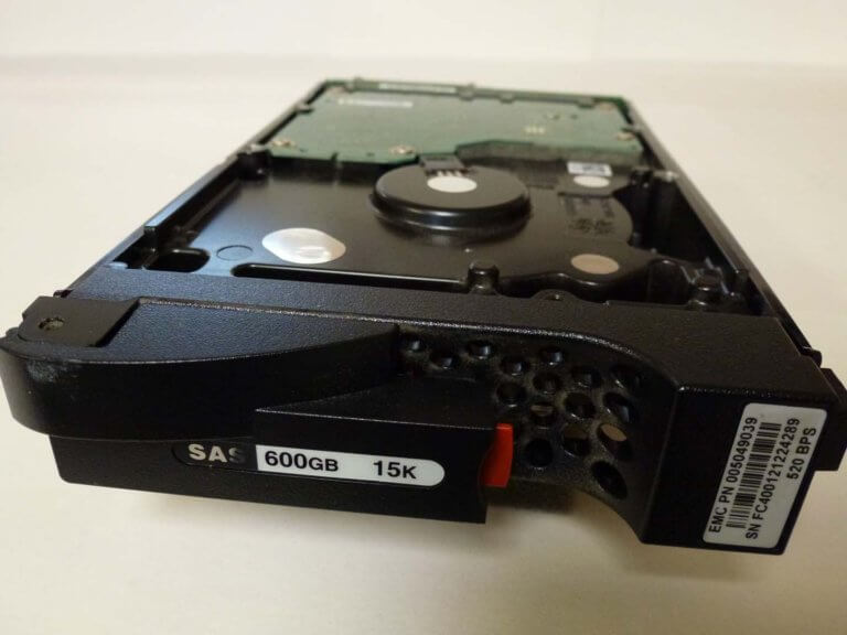 Dell EMC 005049039 600GB 15K SAS 3.5" Hard Drive for VNXe3100 VNXe3150 ...
